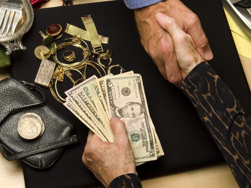 We Buy Gold - On Call Cash Gold & Silver Buyers